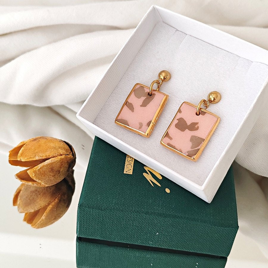 Geometric Brown & Light Pink – Ani Ceramic